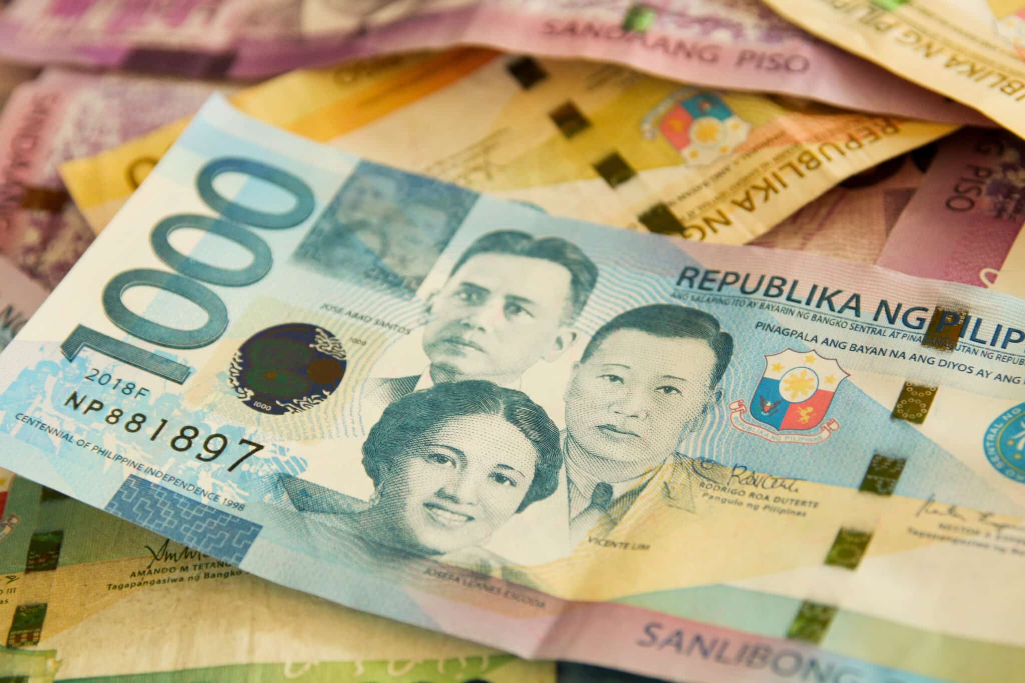 Understanding the Philippine Peso in 2025 | Remitly