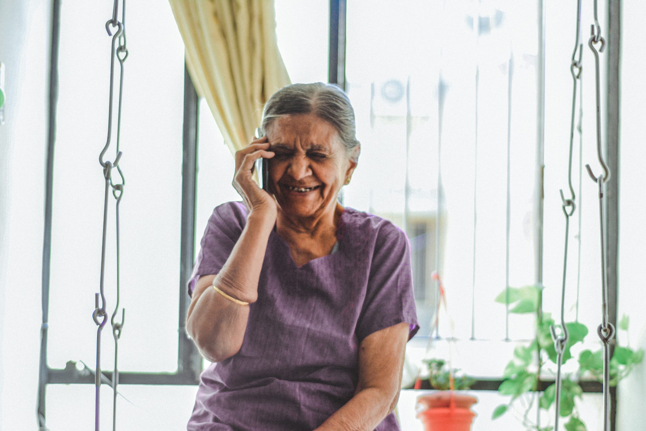 nternational Calling Codes: What You Need to Know | Remitly