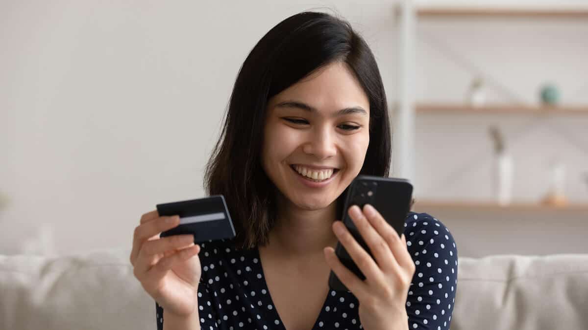 International Money Transfer Fees Explained | Remitly