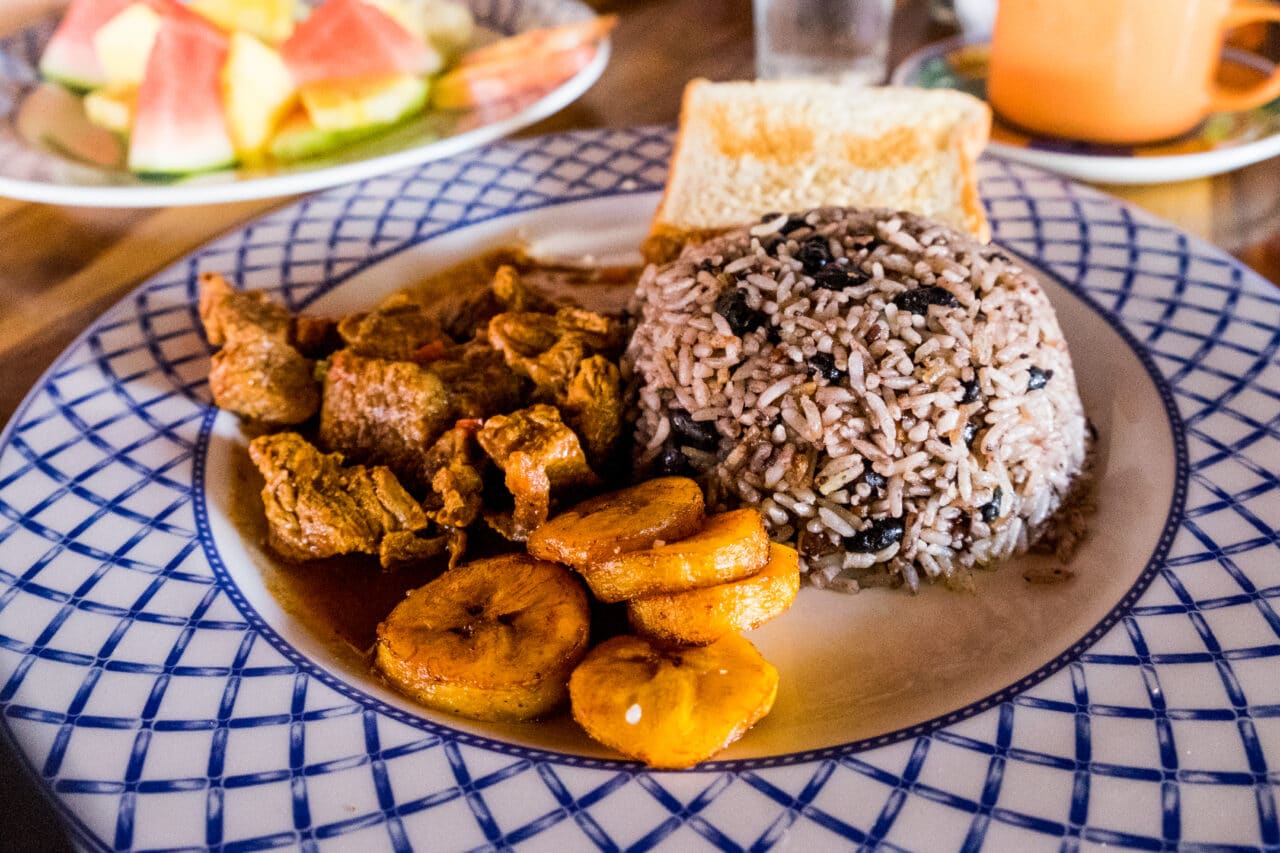 Gallo Pinto costarricense: Desvelando los hechos del plato nacional ...