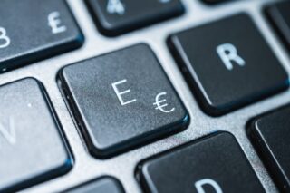 Typing the Euro Sign (€) on a Keyboard: Easy Guide | Remitly