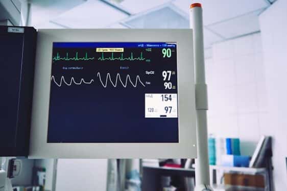 Anaesthetist Salary Outlook 2026: What to Expect in the UK | Remitly