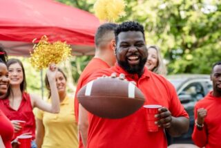 A Beginner's Guide to American Tailgating | Remitly