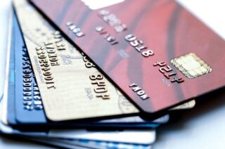 Credit Card Size Facts: Standard Measurements and Why They Matter | Remitly