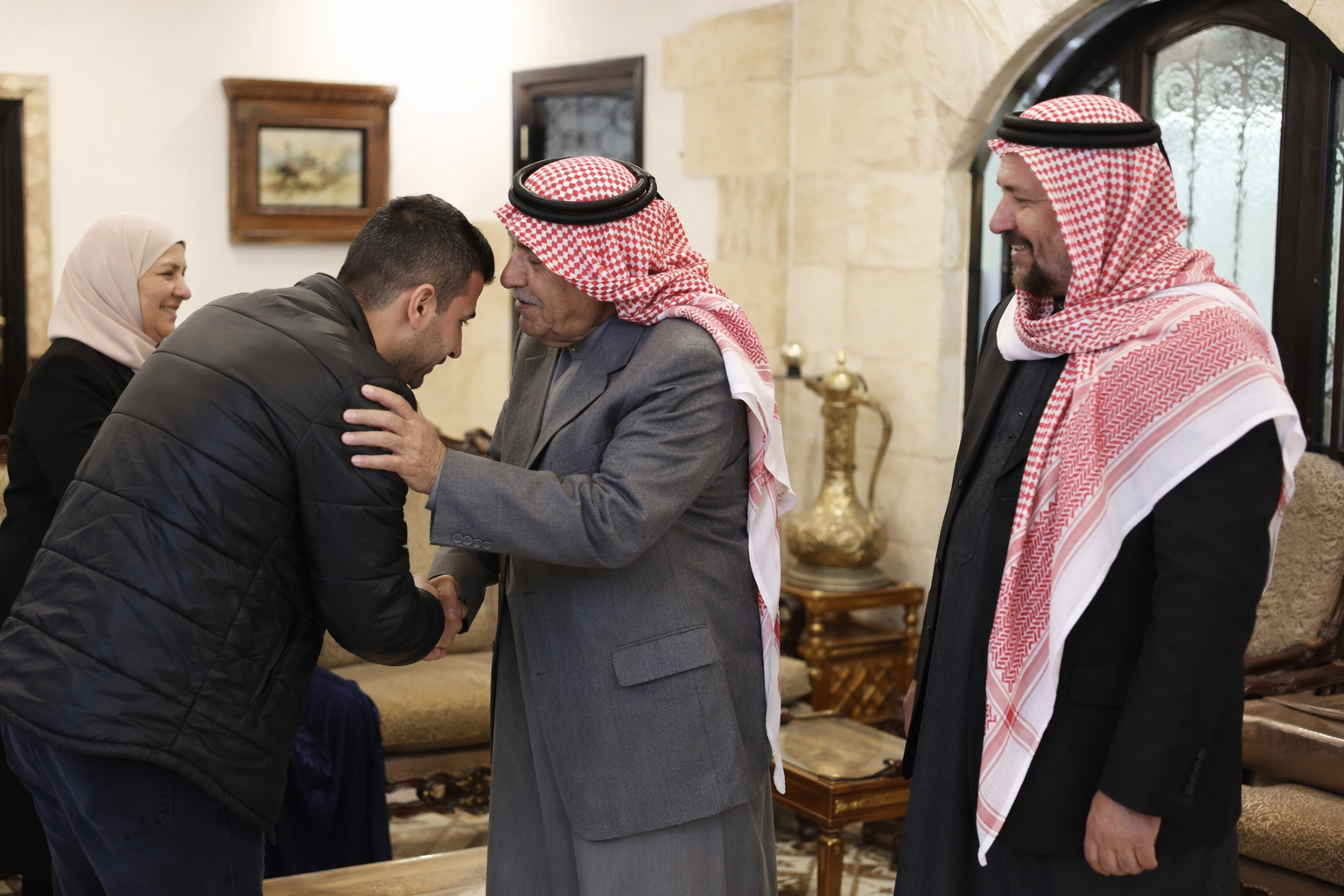 Cómo saludar en Jordania: hospitalidad árabe y los gestos que ...
